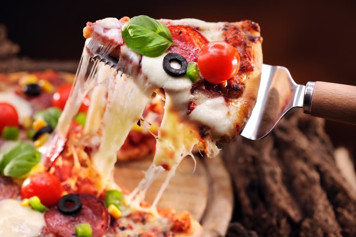 Nestlé and NIZO develop new fat-reduced Edam cheese for frozen pizza | NIZO